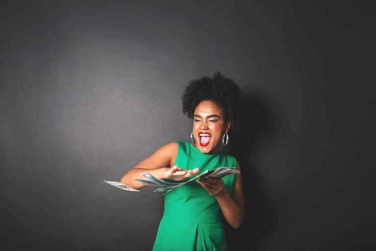 Rich VS Wealthy: 3 Key Differences Between The Two